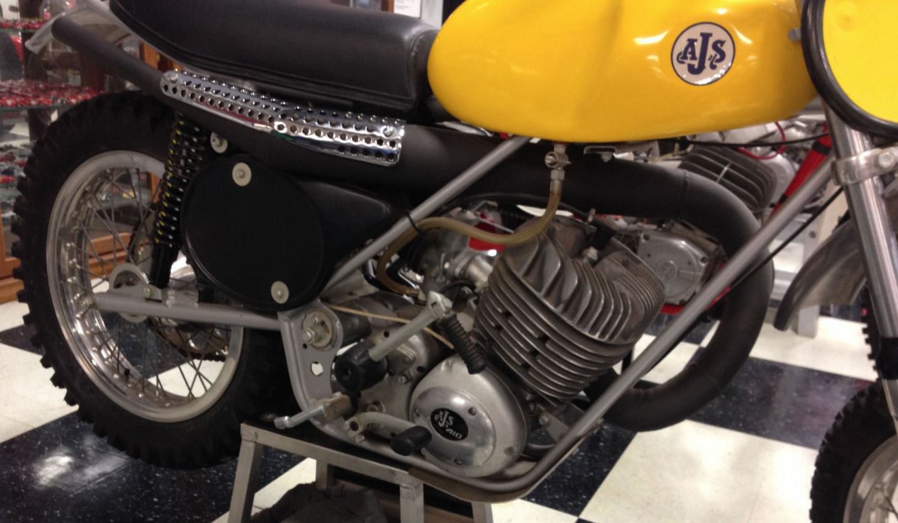 AJS Stormer 410 – Engine – Right Side | Bike-urious