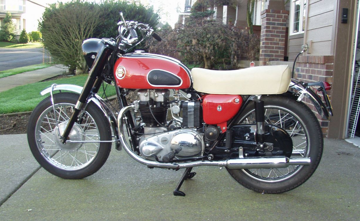 Ariel Cyclone – Left Side | Bike-urious