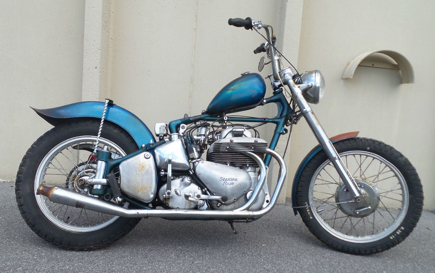 Ariel Square Four Chopper – Right Side | Bike-urious