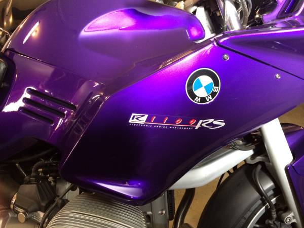 BMW R1100RS – Featured | Bike-urious