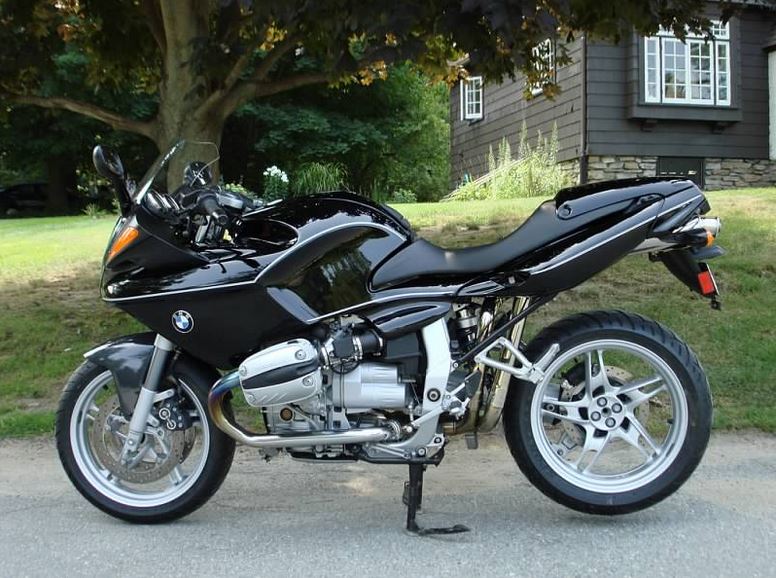 BMW R1100S | Bike-urious