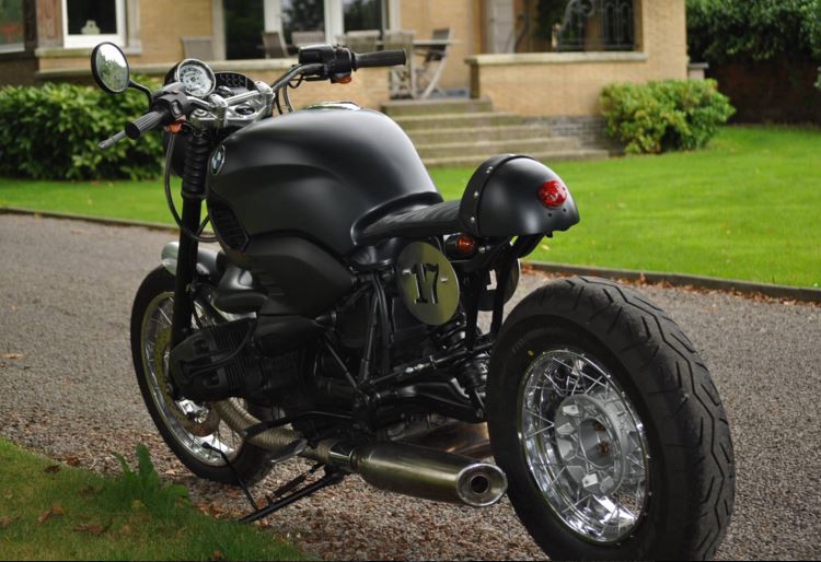 BMW R1200C Custom – Rear Left | Bike-urious