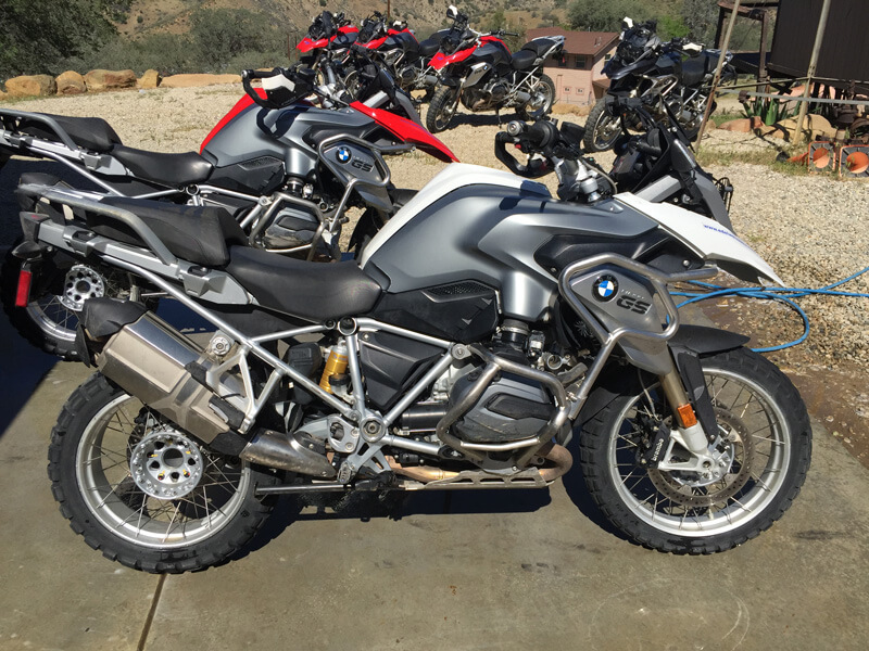 BMW R1200GSW Rental – Right Side | Bike-urious