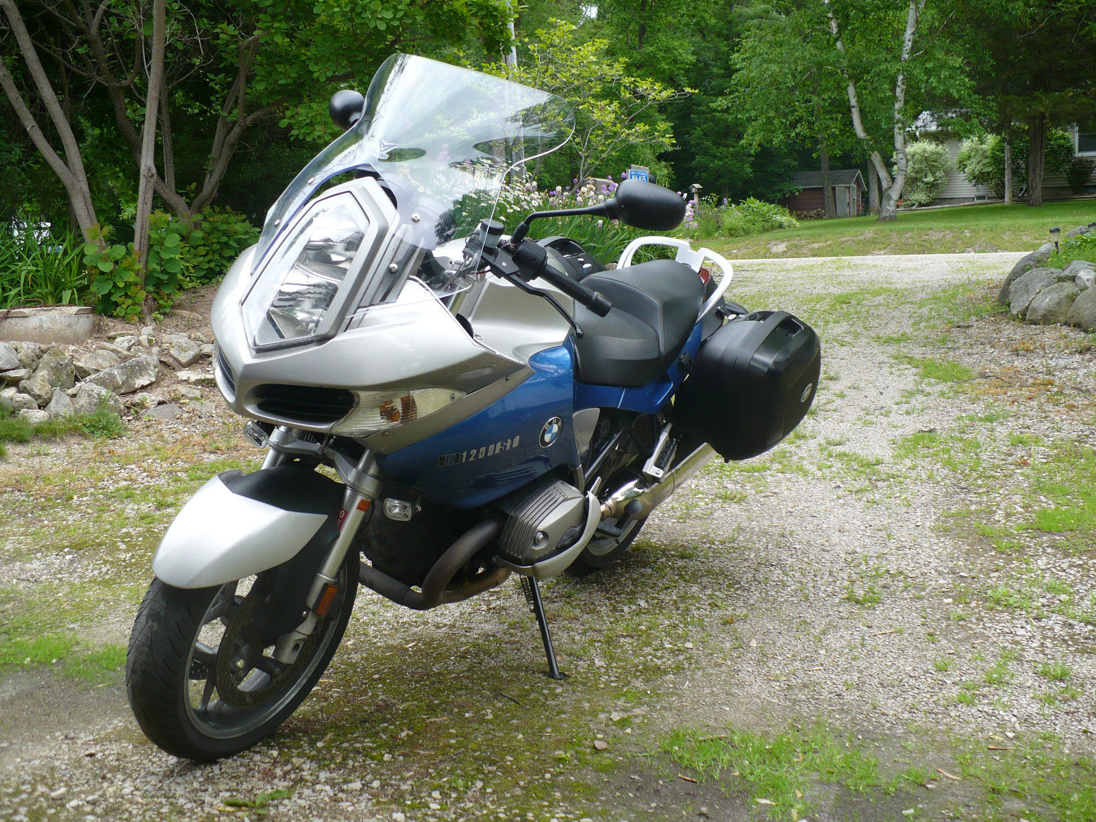 BMW R1200ST – Front | Bike-urious