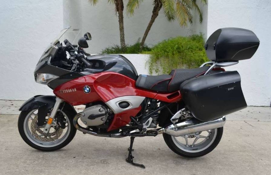 BMW R1200ST – Left Side | Bike-urious