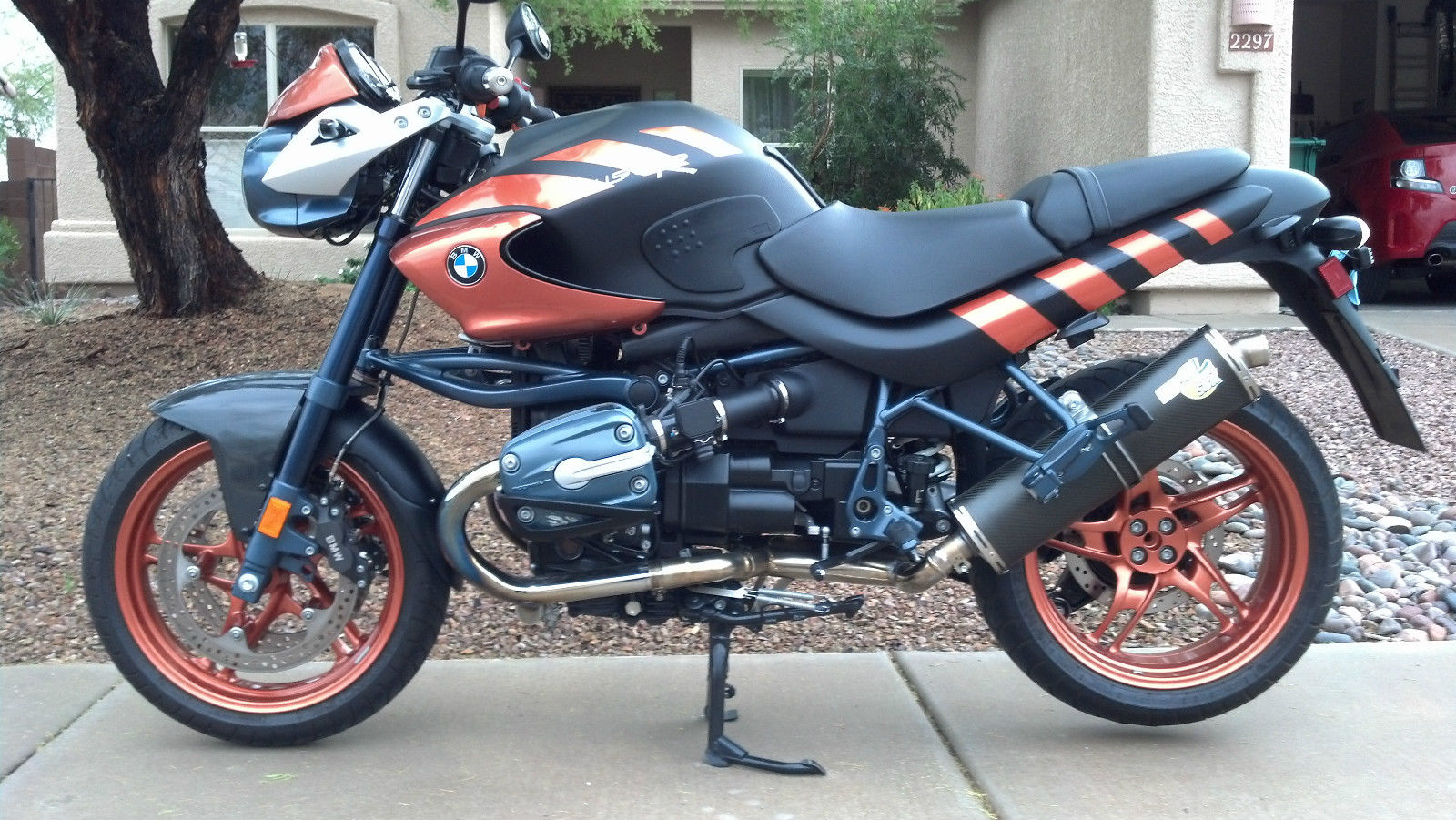 BMW Rockster – Left Side | Bike-urious