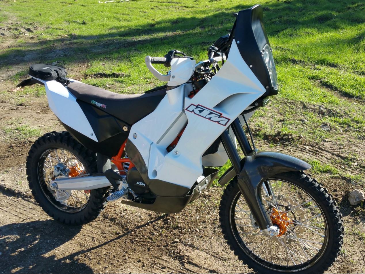 Basel Rally – 2013 KTM 690 Enduro R – Right Side | Bike-urious