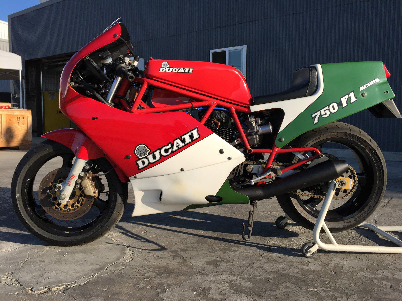 Ducati 750 F1 – Left Side | Bike-urious
