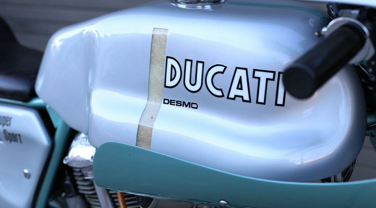 Ducati 750SS – Tank | Bike-urious