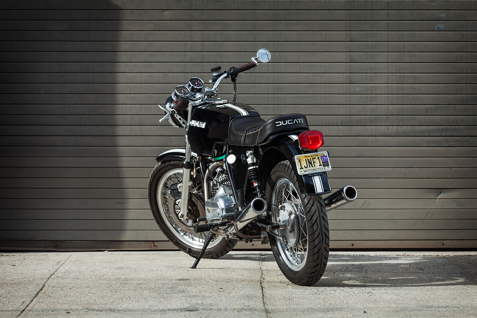 Ducati 860GT Custom – Rear | Bike-urious