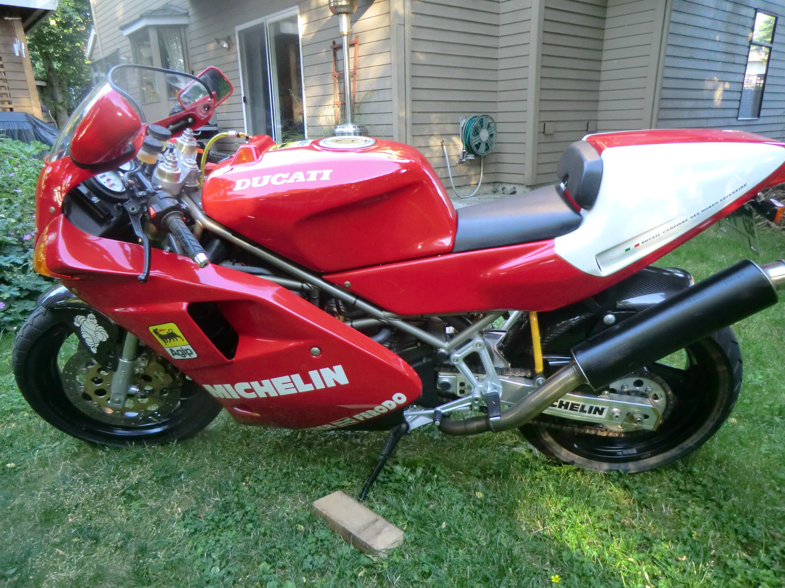 Ducati 888 SPO – Left Side | Bike-urious