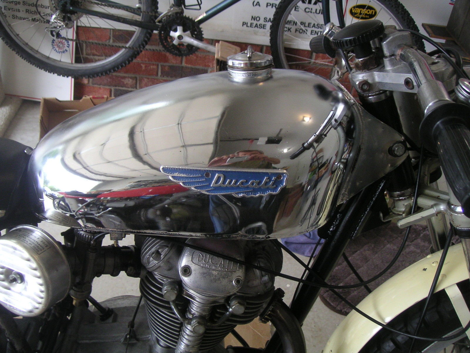 Ducati Scrambler 350 – Tank | Bike-urious