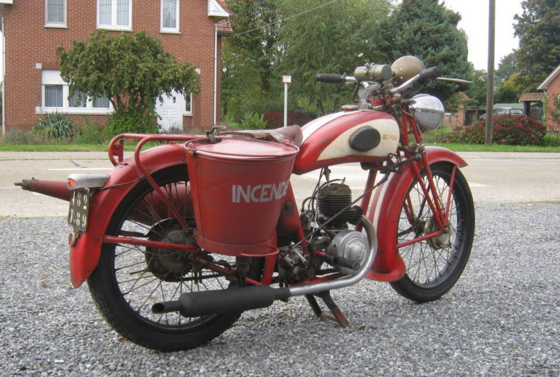 Fire Rescue – 1951 Alcyon Type 23 – Rear Right | Bike-urious