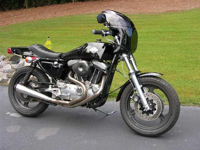 HD XLCR Custom – Right Side | Bike-urious