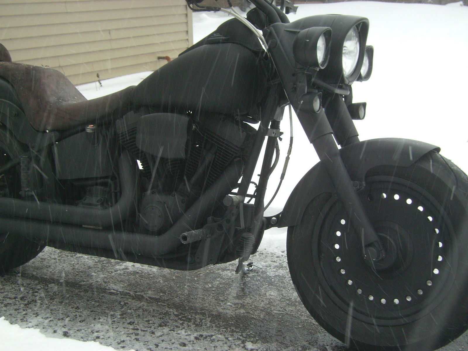 Harley-Davidson Fat Boy FLSTFI – Right Side | Bike-urious