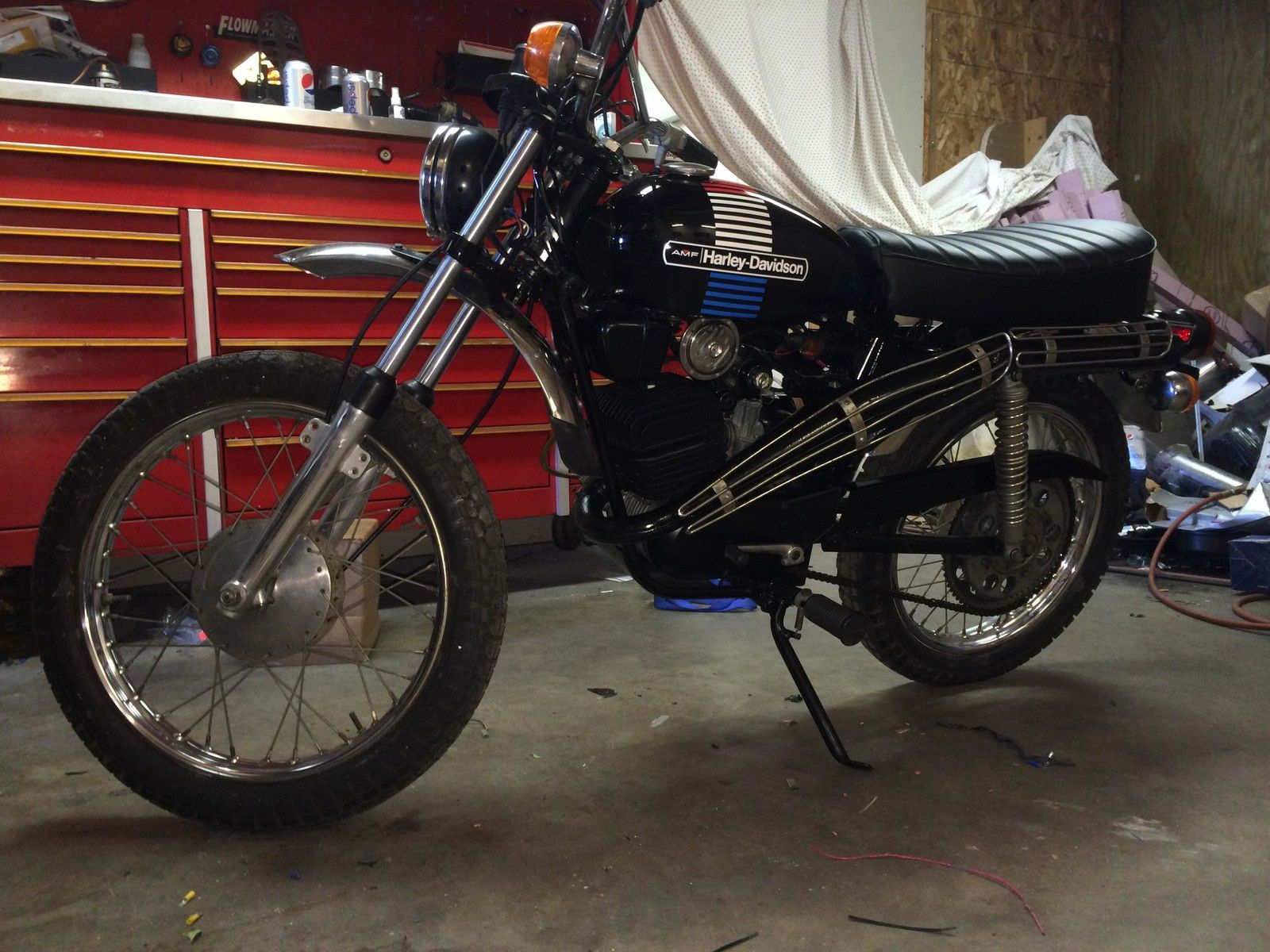 Harley-Davidson SX 125 – Left Side | Bike-urious