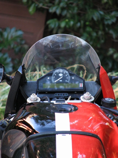 Harley-Davidson VR1000 – Gauges | Bike-urious