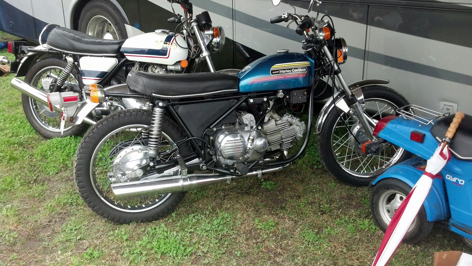 Harley Sprint – Right Side | Bike-urious