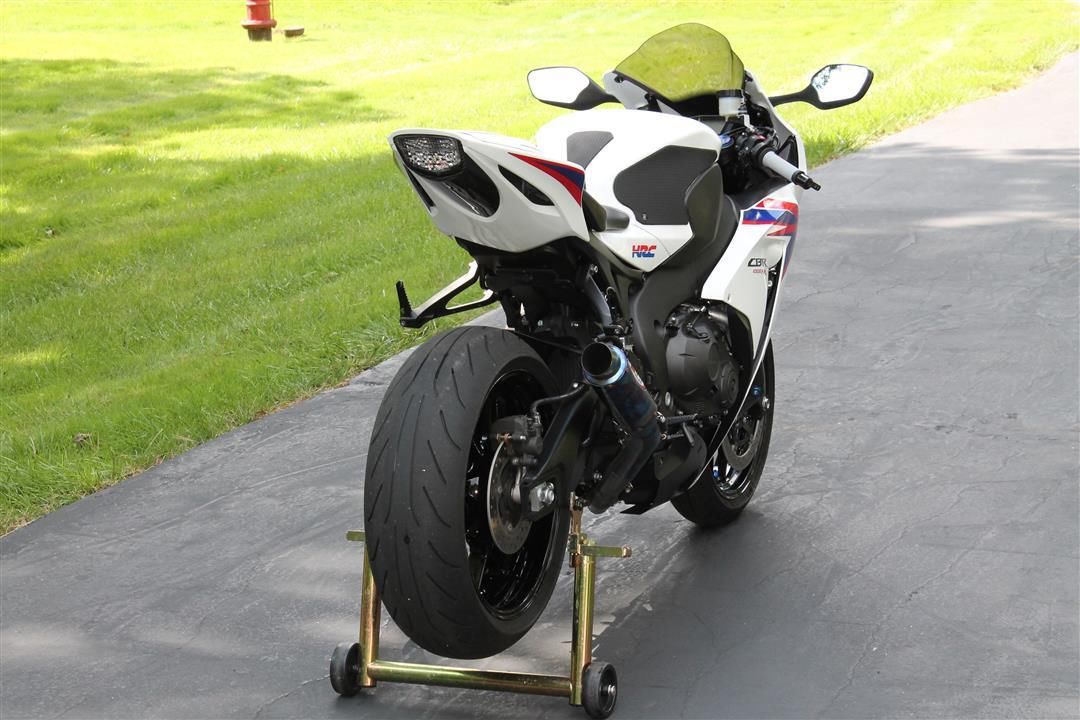 Honda CBR1000RR 20th Anniversary – Rear | Bike-urious