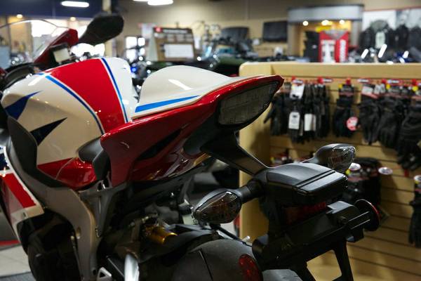 Honda CBR1000RR SP – Rear | Bike-urious