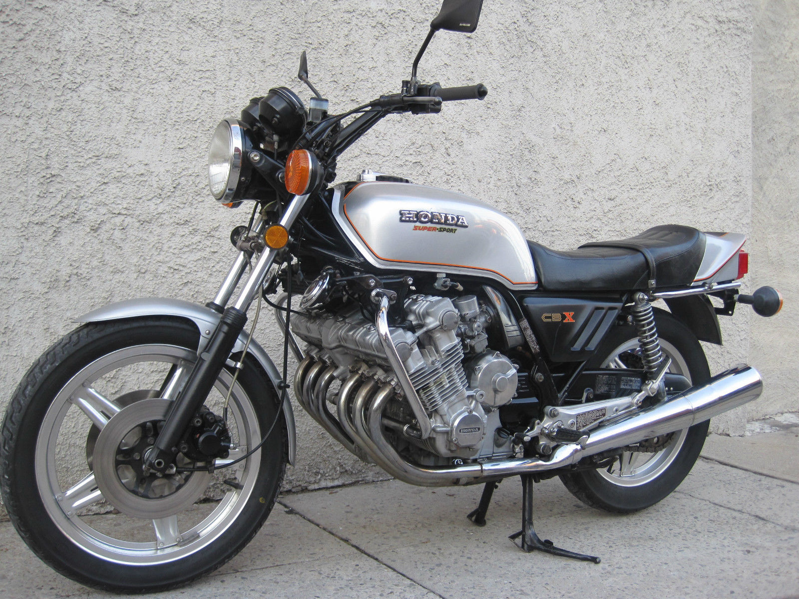 Honda CBX – Left Side | Bike-urious