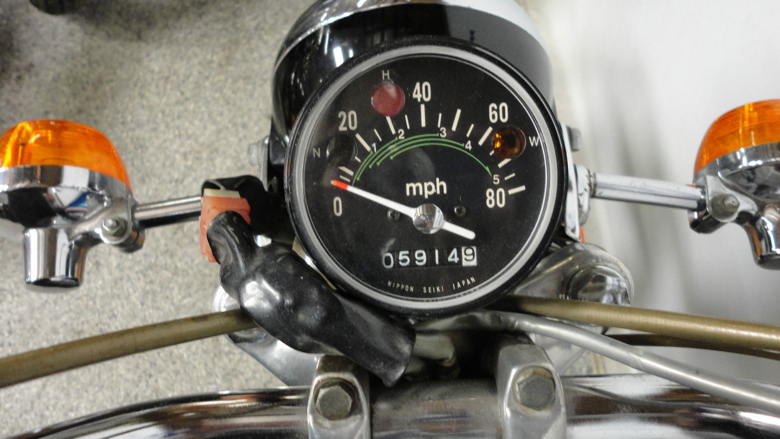 Honda CL100 Suitcase Cycle – Cockpit | Bike-urious