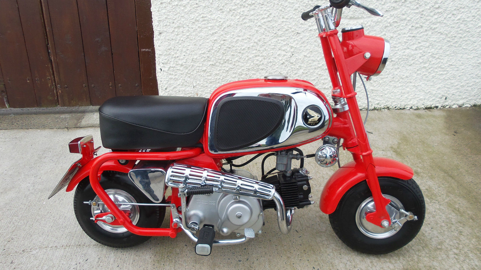 Honda CZ100 – Right Side | Bike-urious