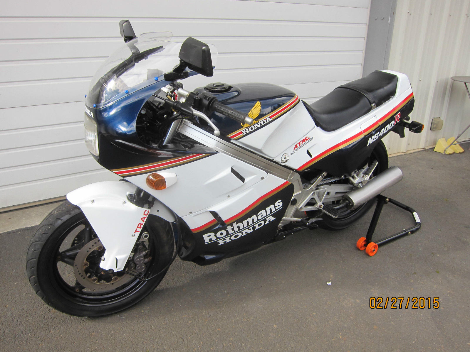Honda NS400R – Front Left | Bike-urious