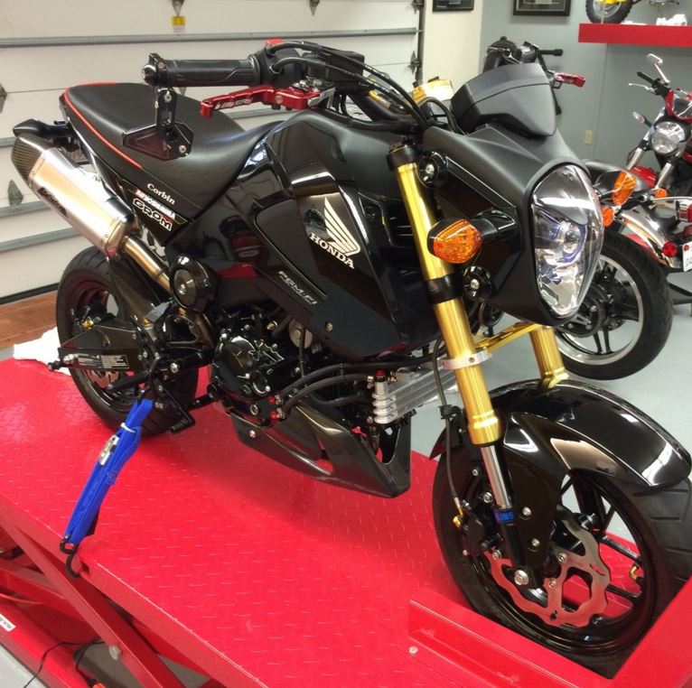 Honda Super Grom – Front Right | Bike-urious