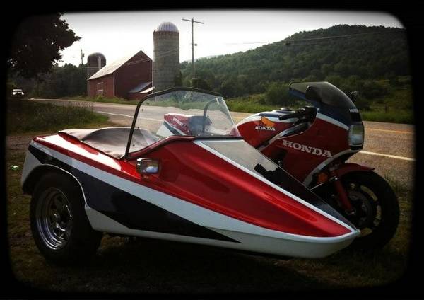 Honda VF1000R with sidecar – Right Side | Bike-urious