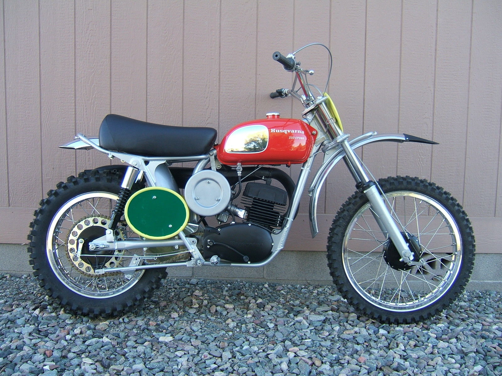 Husqvarna 250 Cross Racer – Right Side | Bike-urious