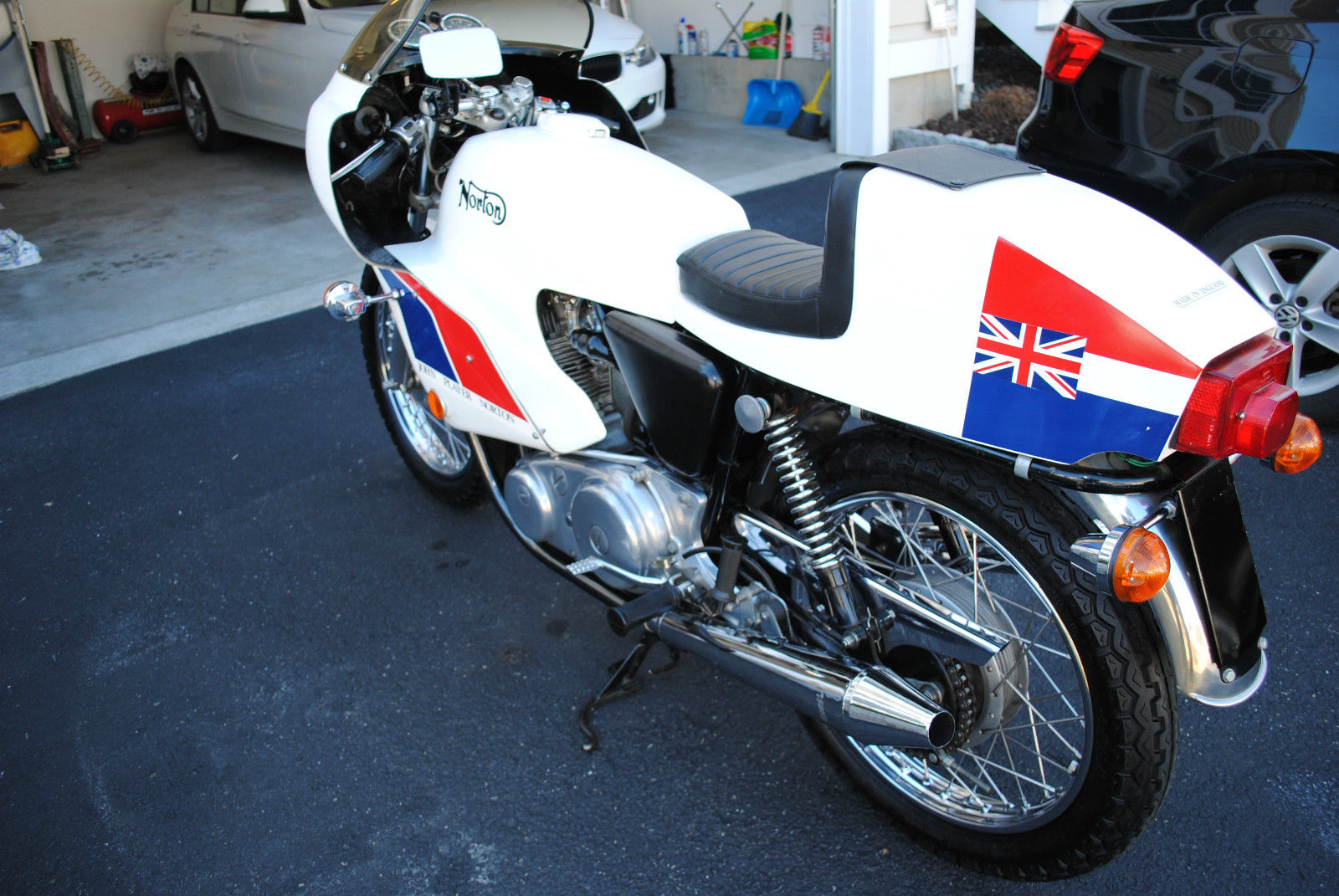 John Player Norton Commando – Rear Left | Bike-urious