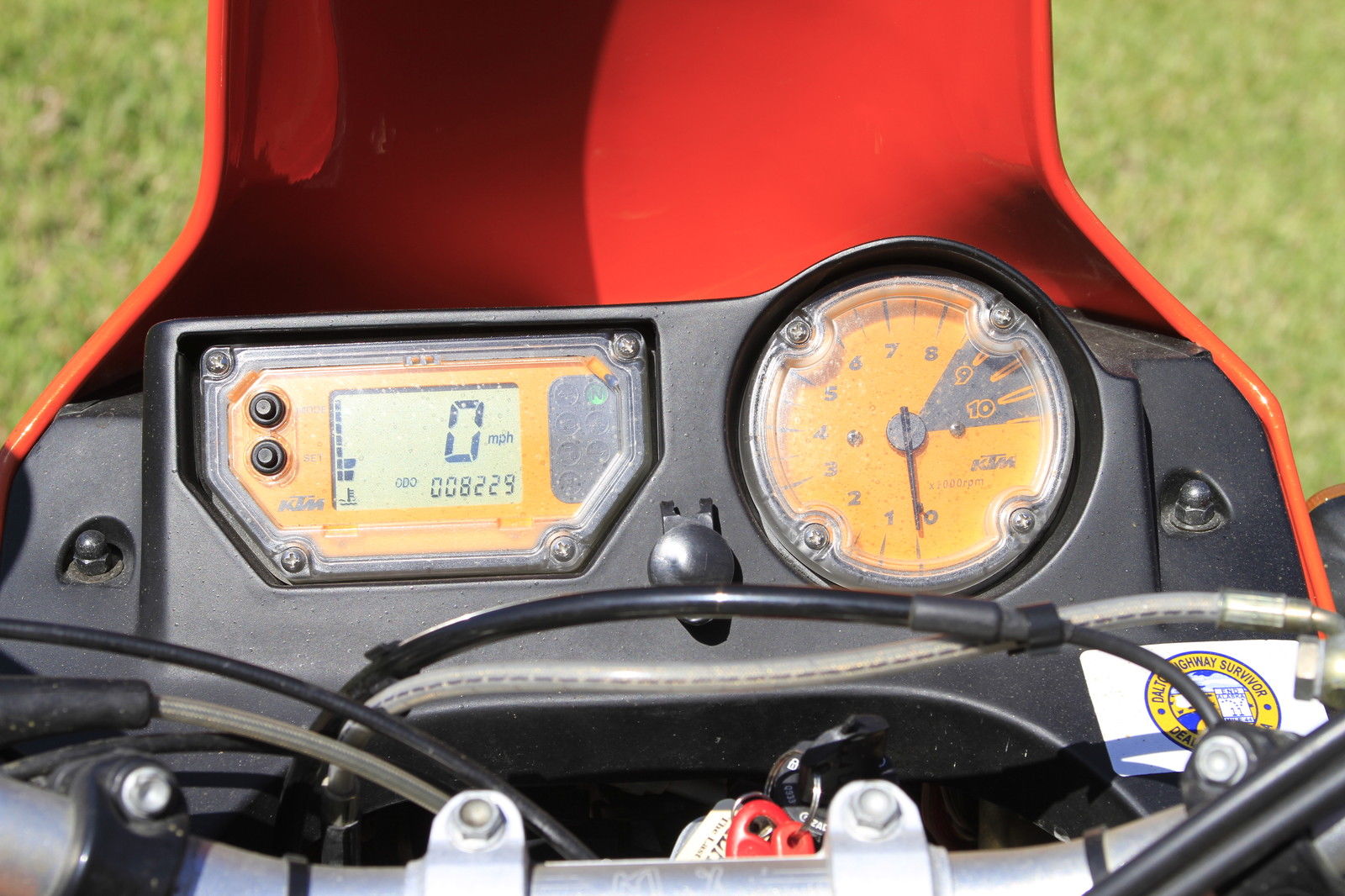 KTM 640 Adventure – Gauges | Bike-urious