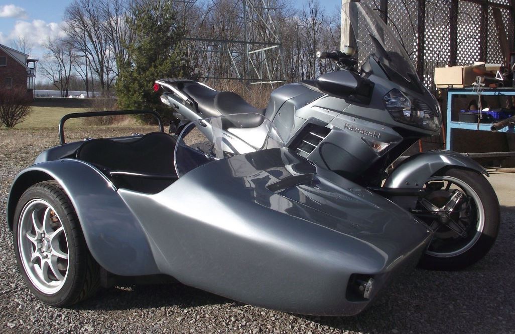Kawasaki Concourse C14 with GX Sidecar – Right Side | Bike-urious
