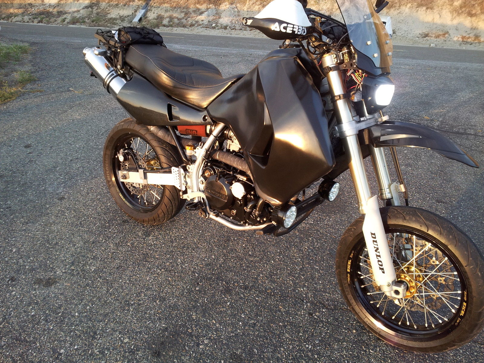 Kawasaki KLR650 Supermoto – Front Right | Bike-urious