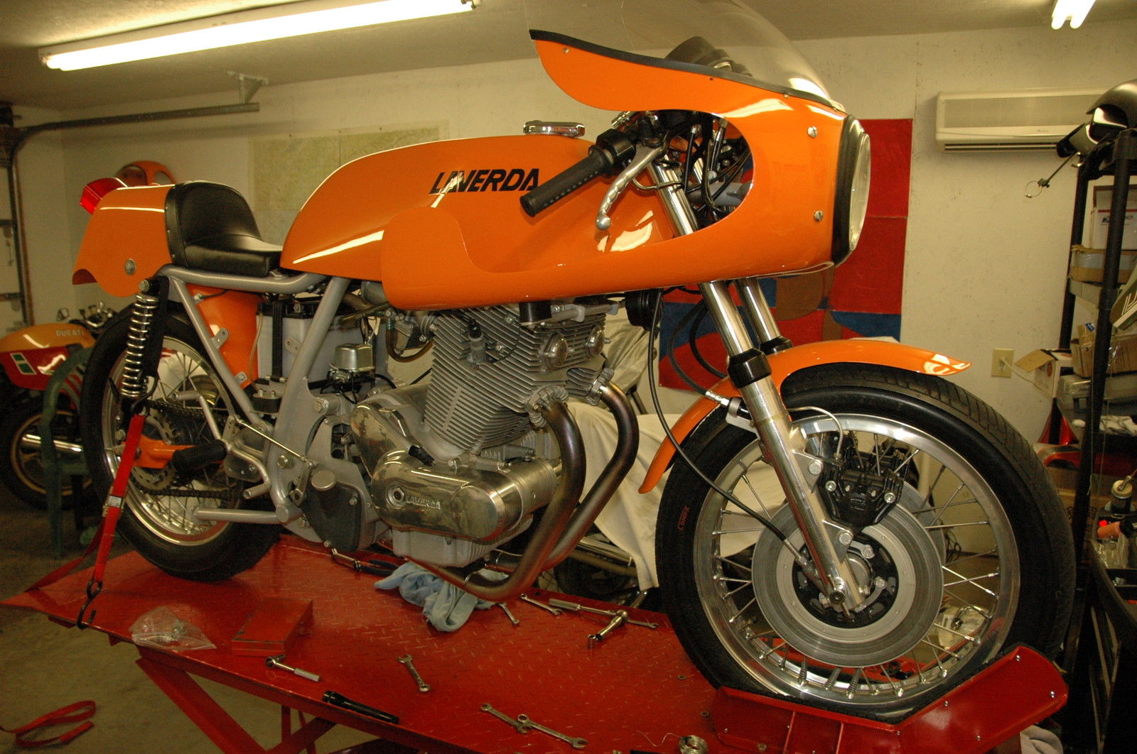 Laverda 750 SFC – Front Right | Bike-urious