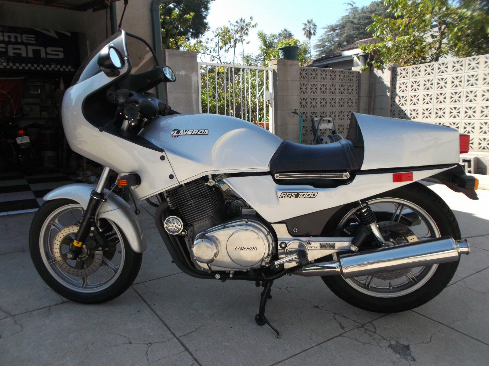 Laverda RGS 1000 – Left Side | Bike-urious