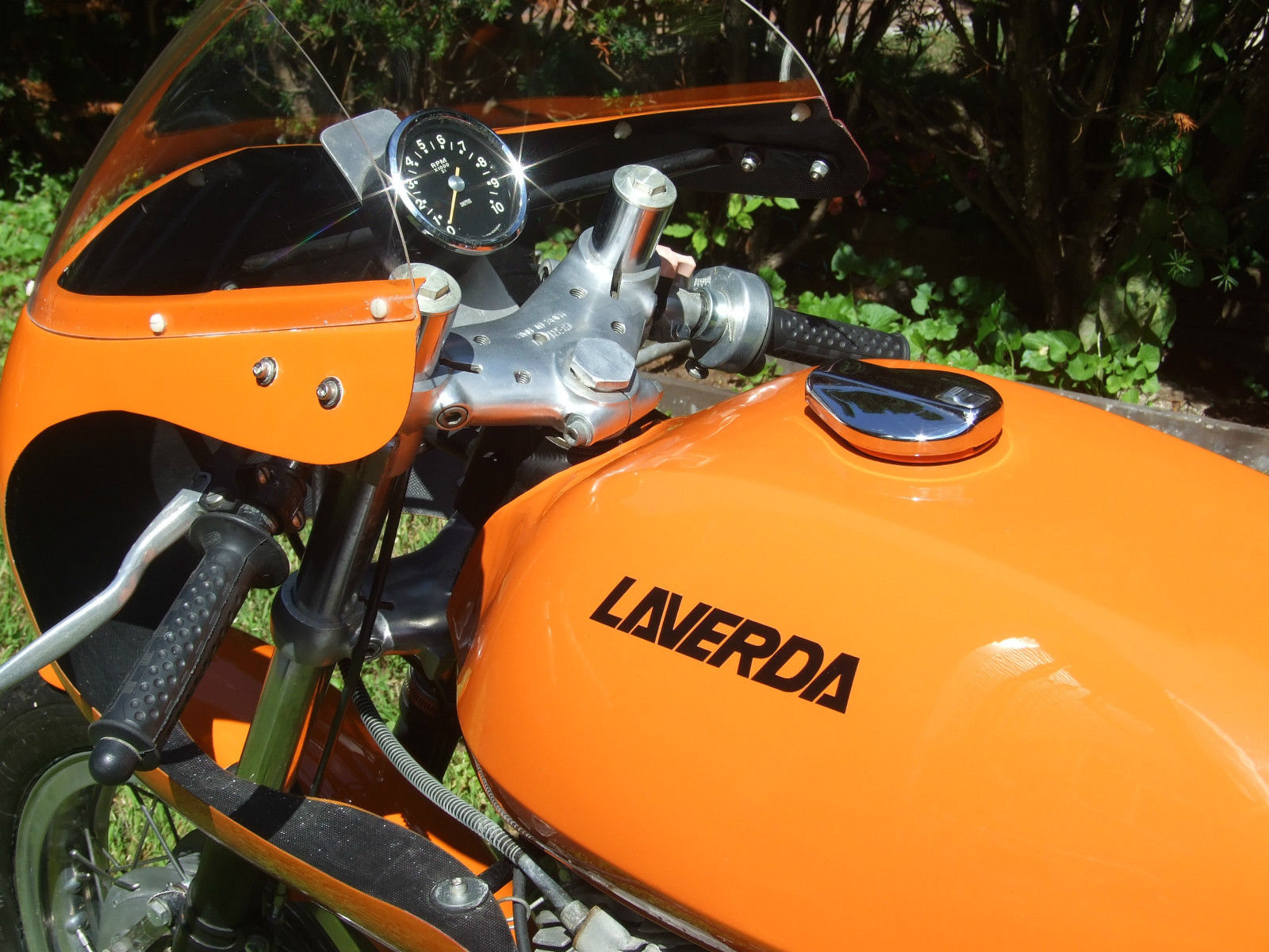 Laverda SF Racer – Cockpit | Bike-urious