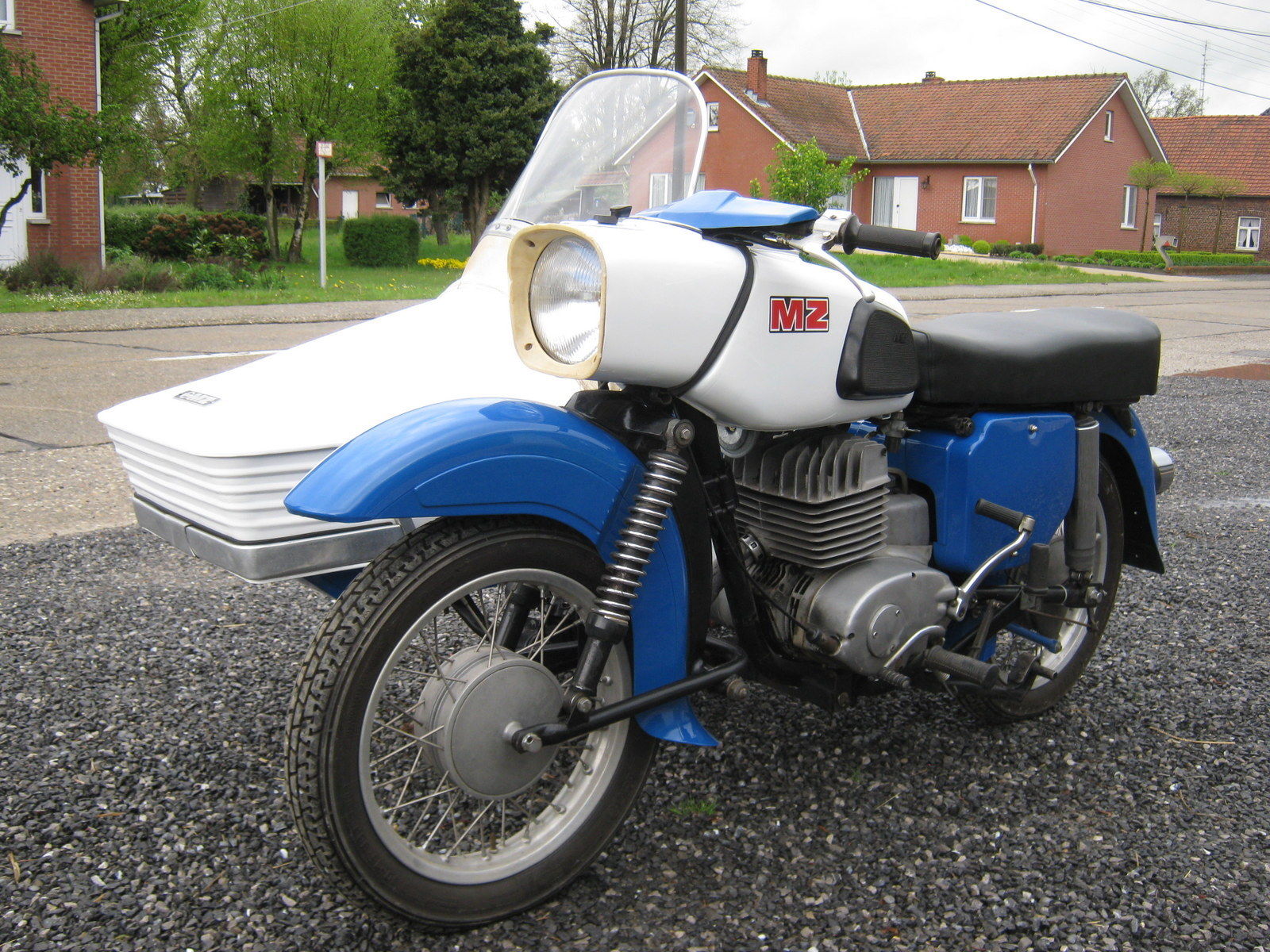 MZ Trophy – Front Left | Bike-urious