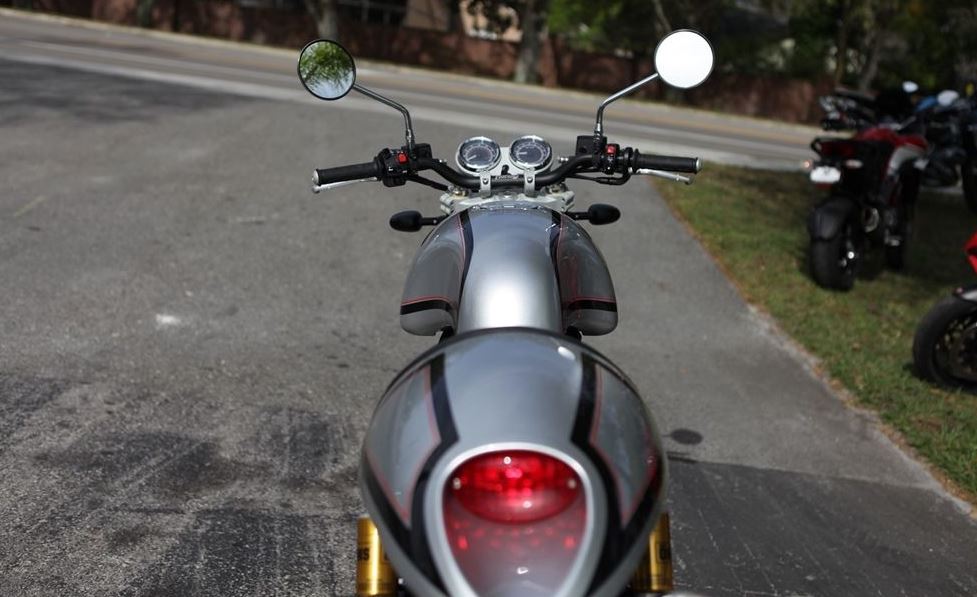 Norton Commando 961 Sport – Rear | Bike-urious