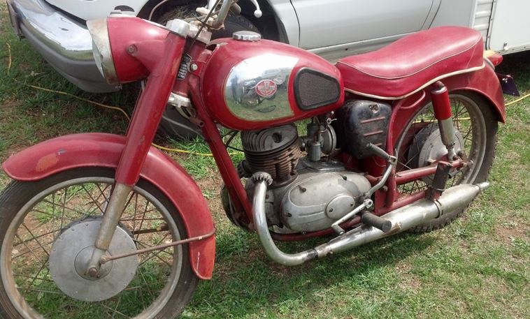 Pannonia – Front Left | Bike-urious