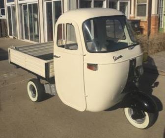 Piaggio Ape – Front Right | Bike-urious