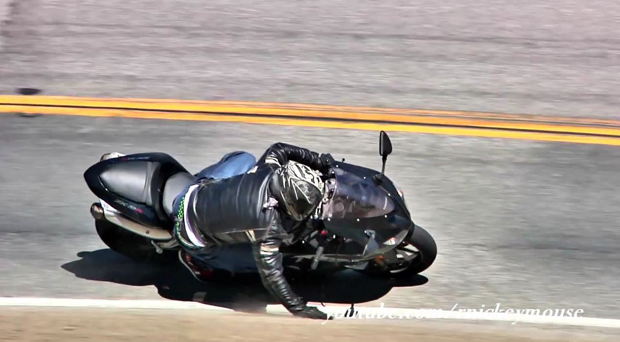 Pushing Bike Up – Featured | Bike-urious