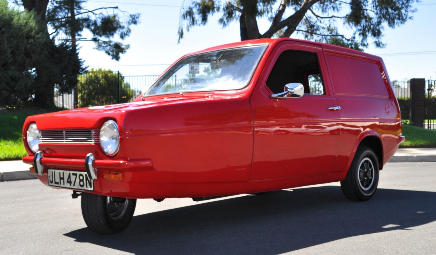 Reliant Robin – Front Left | Bike-urious