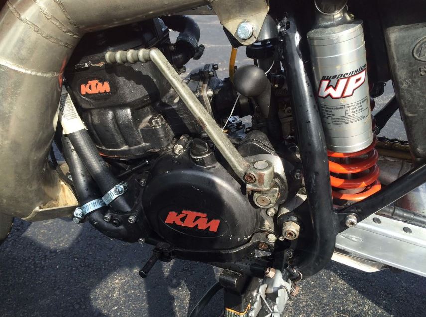 Restomodded KTM 500 Supermoto – Engine | Bike-urious