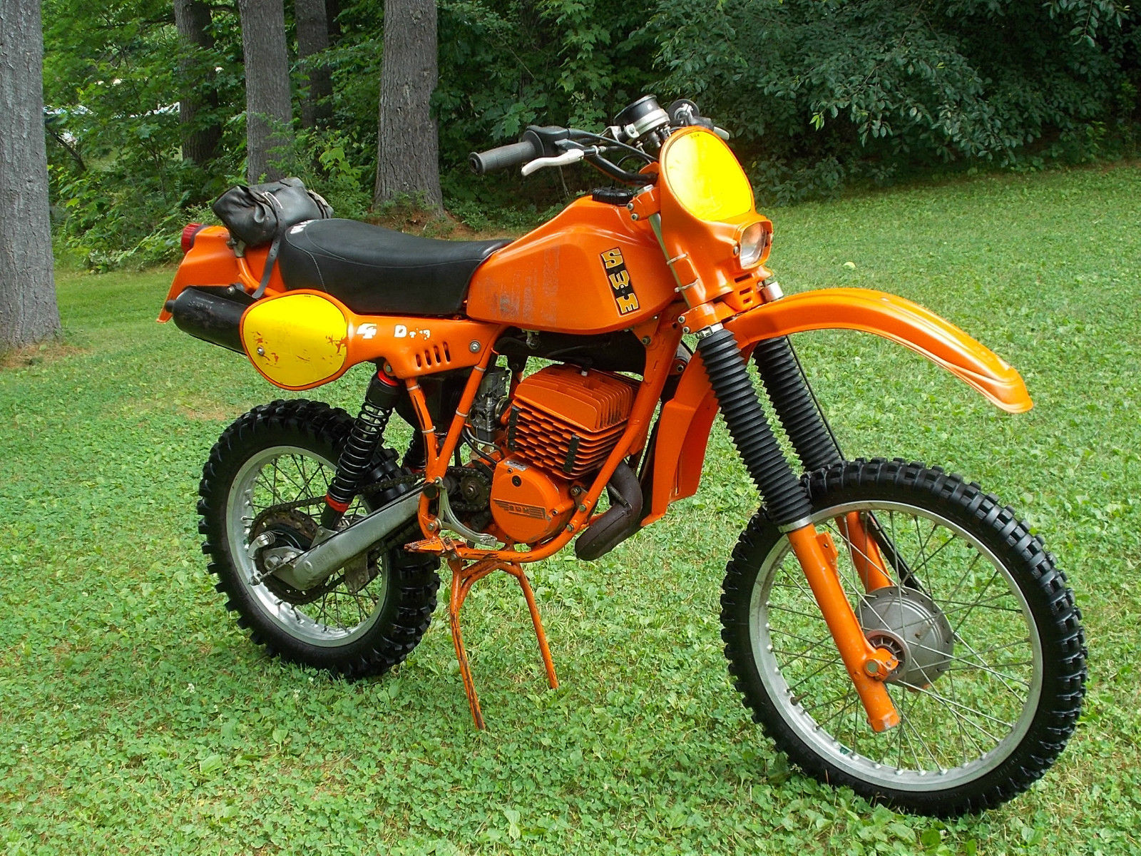 SWM 440GS – Right Side | Bike-urious