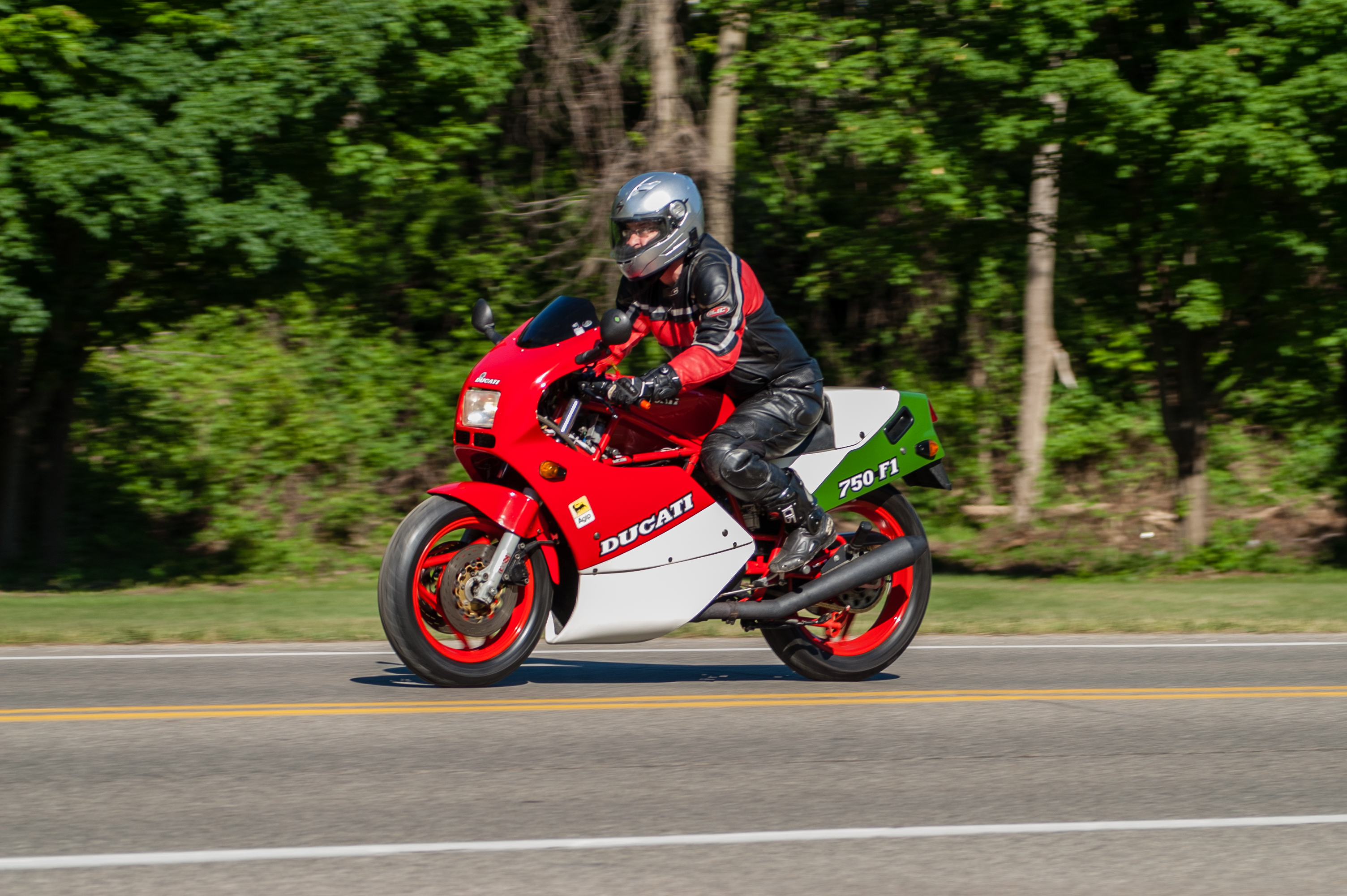 Steve Gross – Featured – Credit Torben Photography | Bike-urious