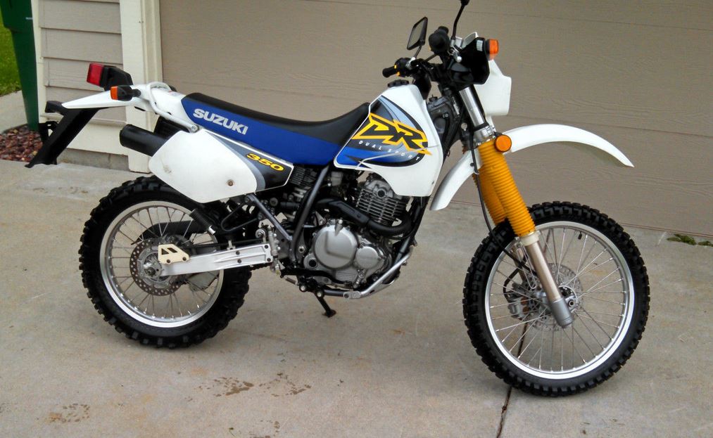 Suzuki DR350 – Right Side | Bike-urious