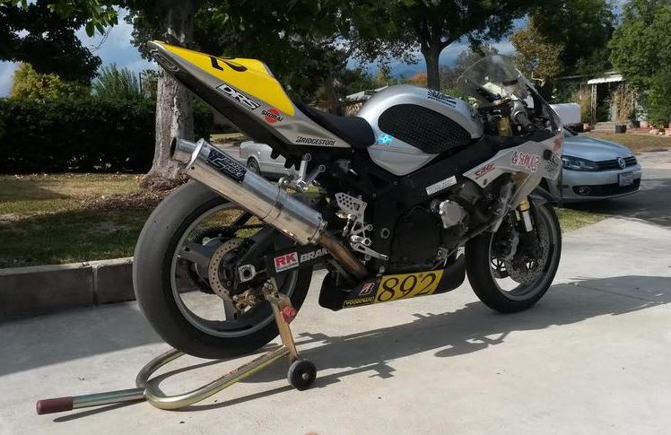 Suzuki GSX-R 450 Triple – Right Side | Bike-urious