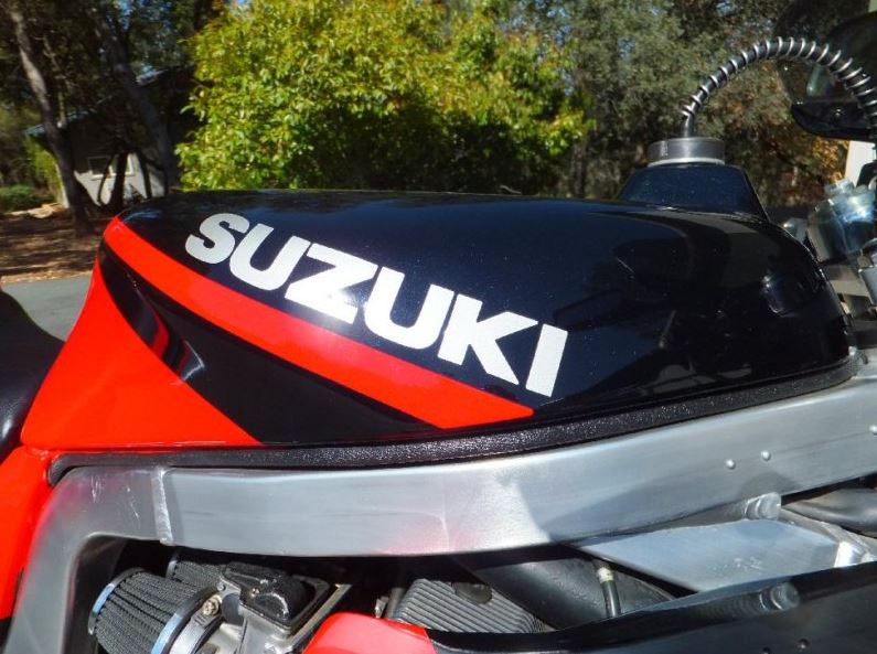 Suzuki GSX-R1100 – Gas Tank | Bike-urious